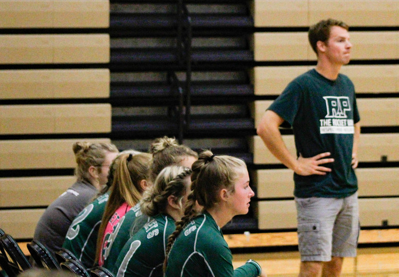 Reeths-Puffer volleyball team performs well on home court, winning two ...